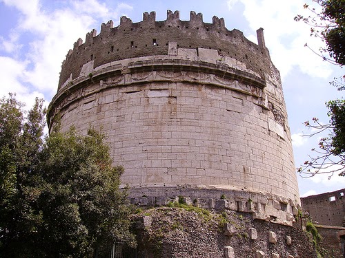 Augusto: La Tumba de Cecilia Metela