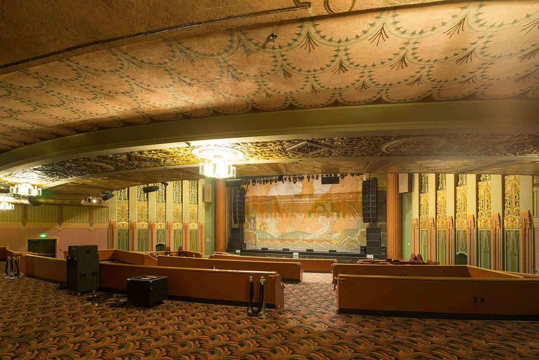 Los Angeles Theatres: Wiltern Theatre: auditorium