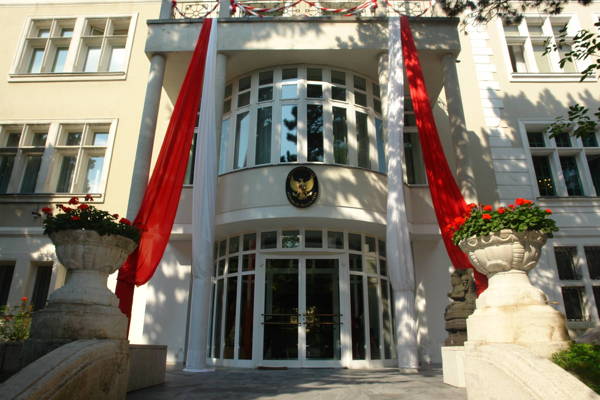 Tips dan Tricks Magang di KBRI Wina, Austria - Website ...