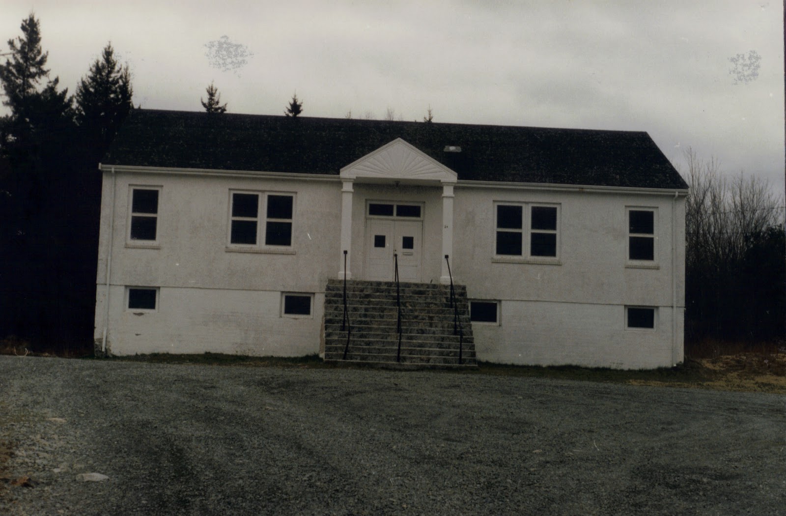 Tim's Queen's County Blog: Riverview School, Milton, Nova Scotia