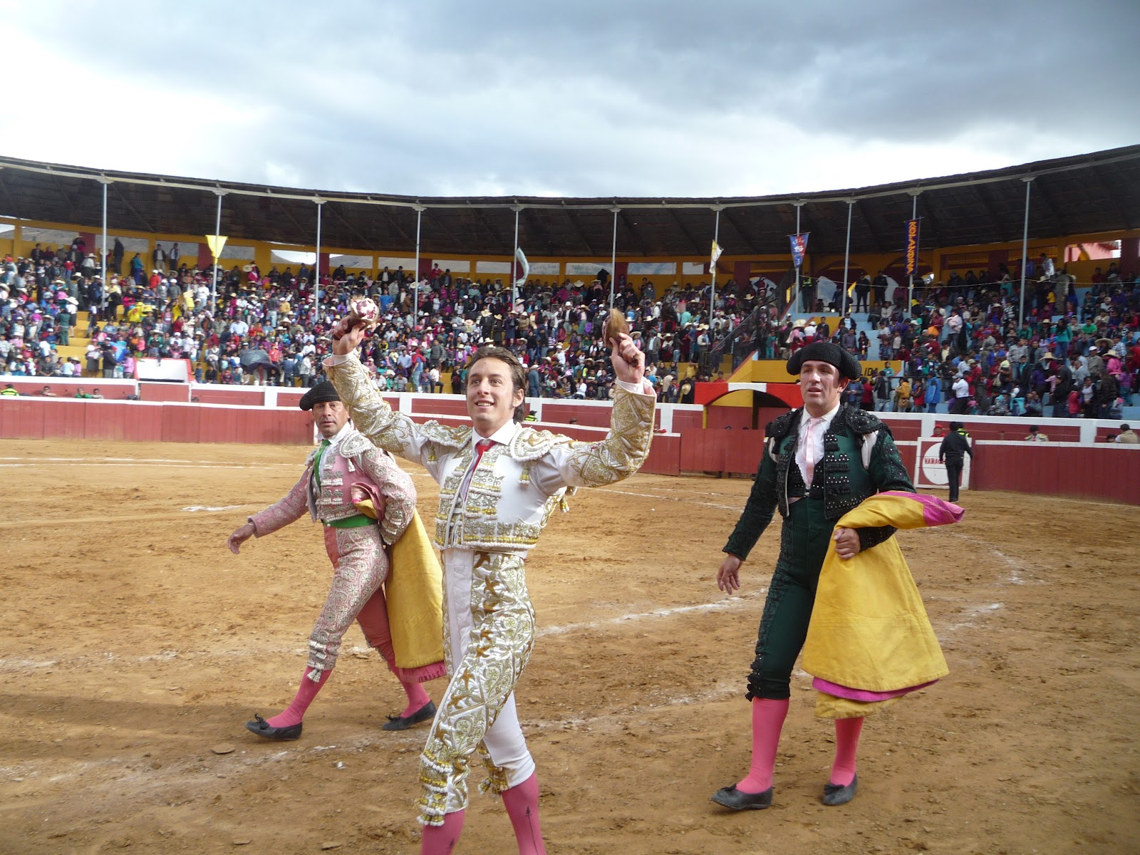 PERÚ TOROS: AVANCE: TARDE DE MANSOS EN HUAMACHUCO