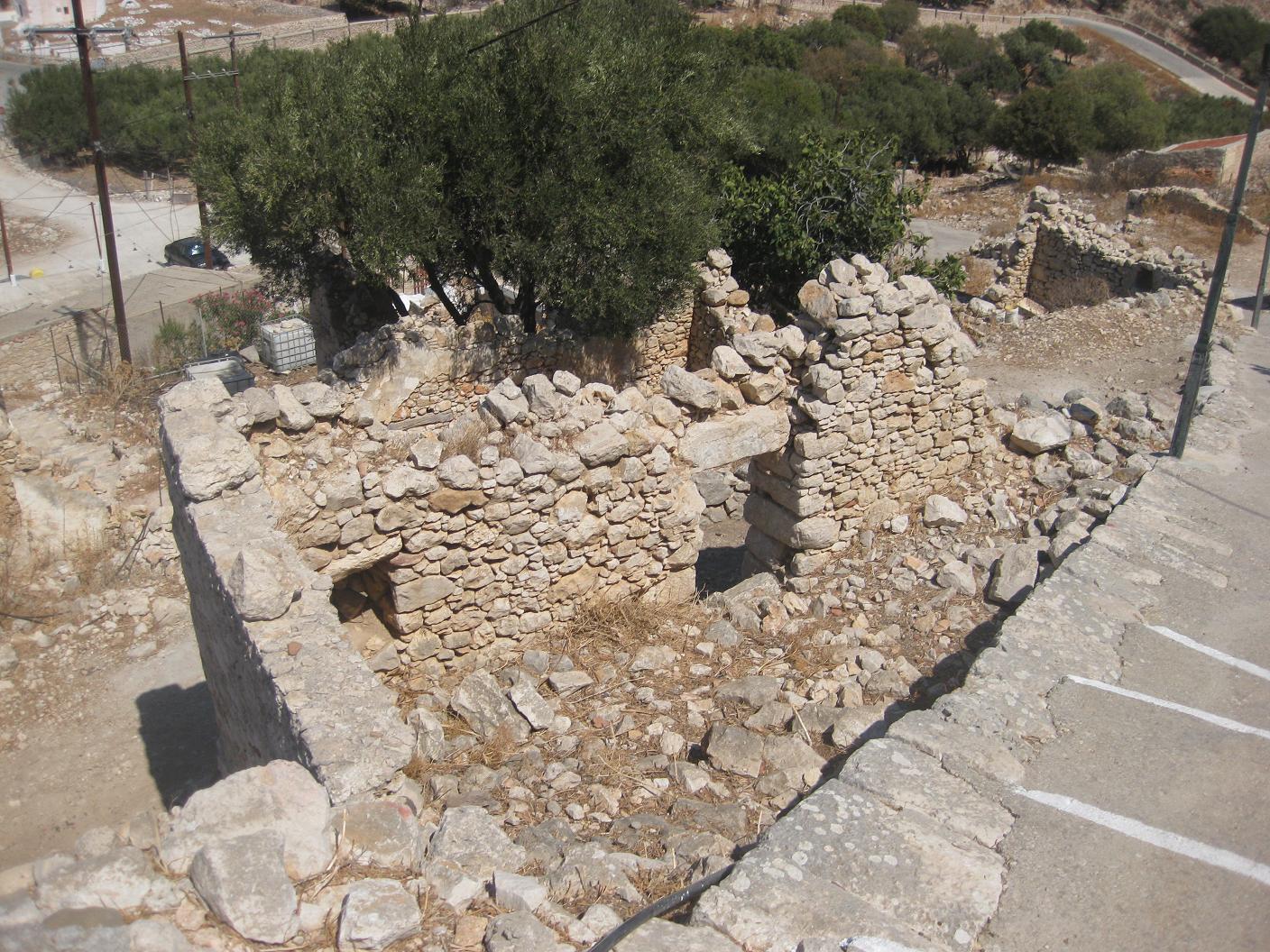 Και λοιπόν;Και συνεπώς;Και γι'αυτό;: Χάλκη