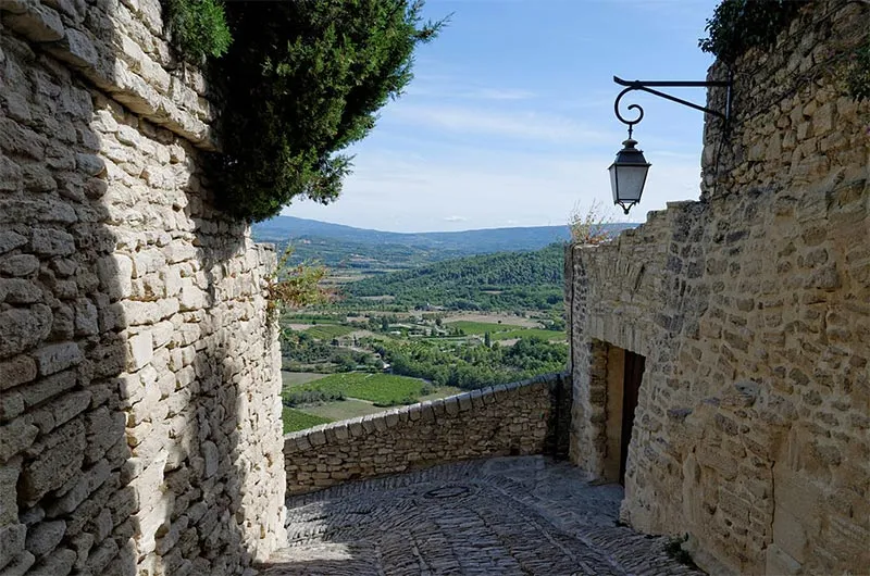 Gordes, France 2023: Best Places to Visit (with Map & Photos)