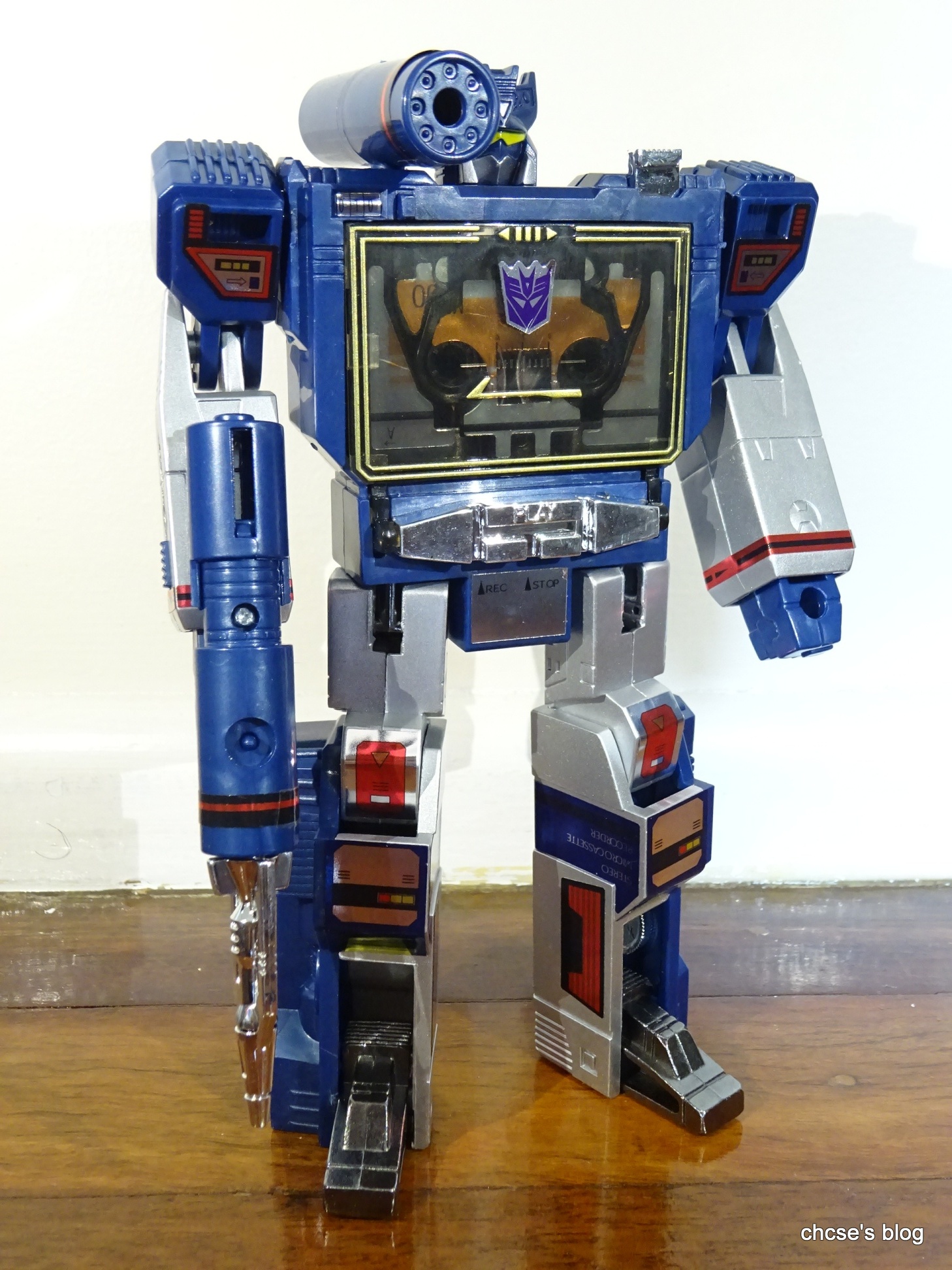 ChCse's blog: Toy Review: Transformers Generation 1 Soundwave w ...