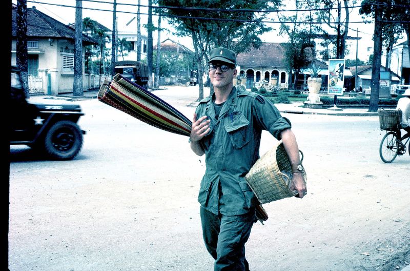50 Fascinating Photos Capture Everyday Life of Vietnam in the Late ...