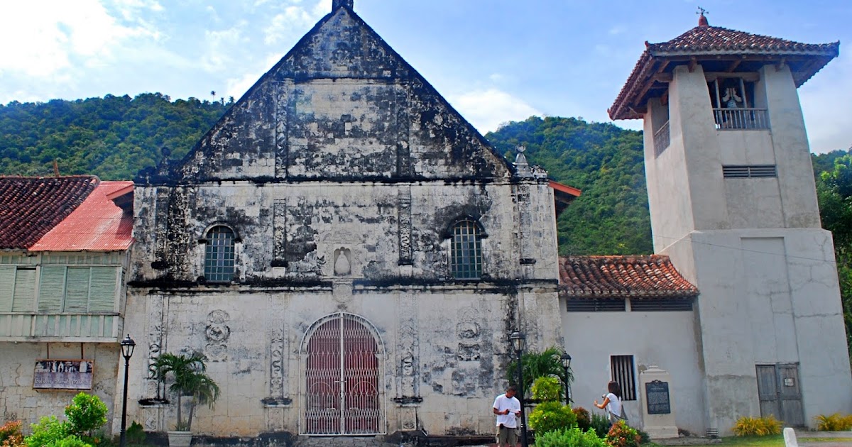 Patrocinio de Maria Church in Boljoon | Cebu - Nomadic Experiences