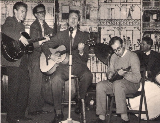 Demasiadas Noches: Skiffle