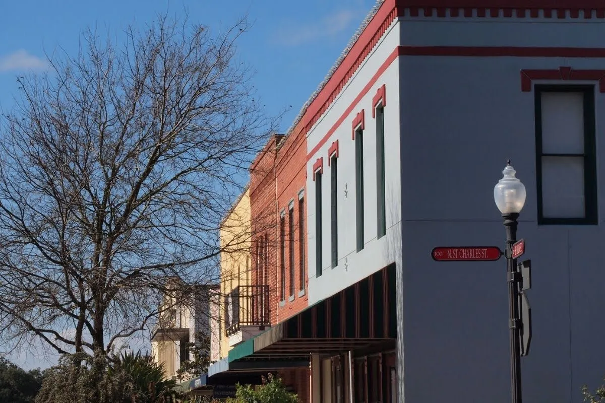 7 of the Best Places to Stop on a Houston to Austin Drive | Sidewalk ...