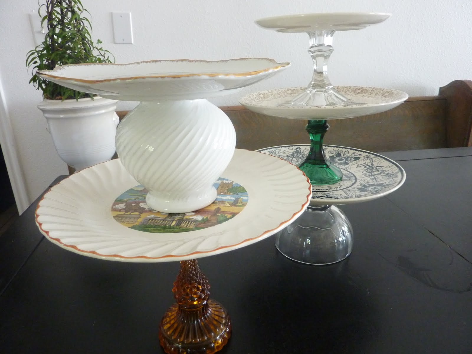 mish mash mom: DIY Cake Plates