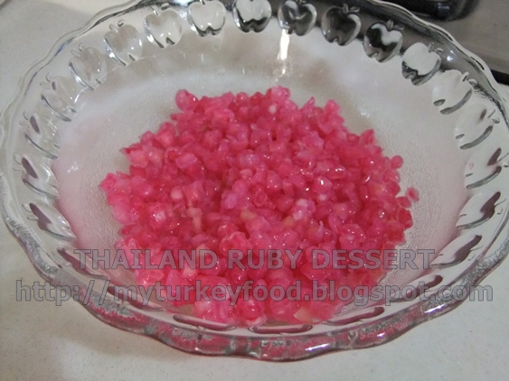 My Turkish Recipes And International Foods: THAILAND RUBY DESSERT