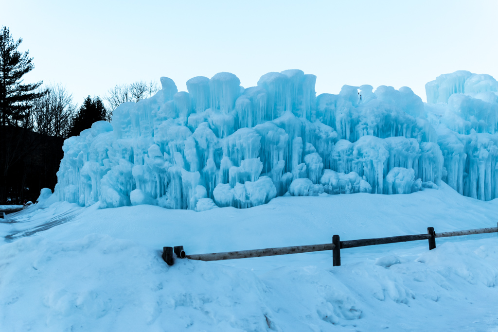 N I C H O L L E S O P H I A: Ice Castles // Lincoln New Hampshire