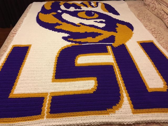 EASY PATTERNS: Louisiana State University LSU Tigers cross-stitch pattern