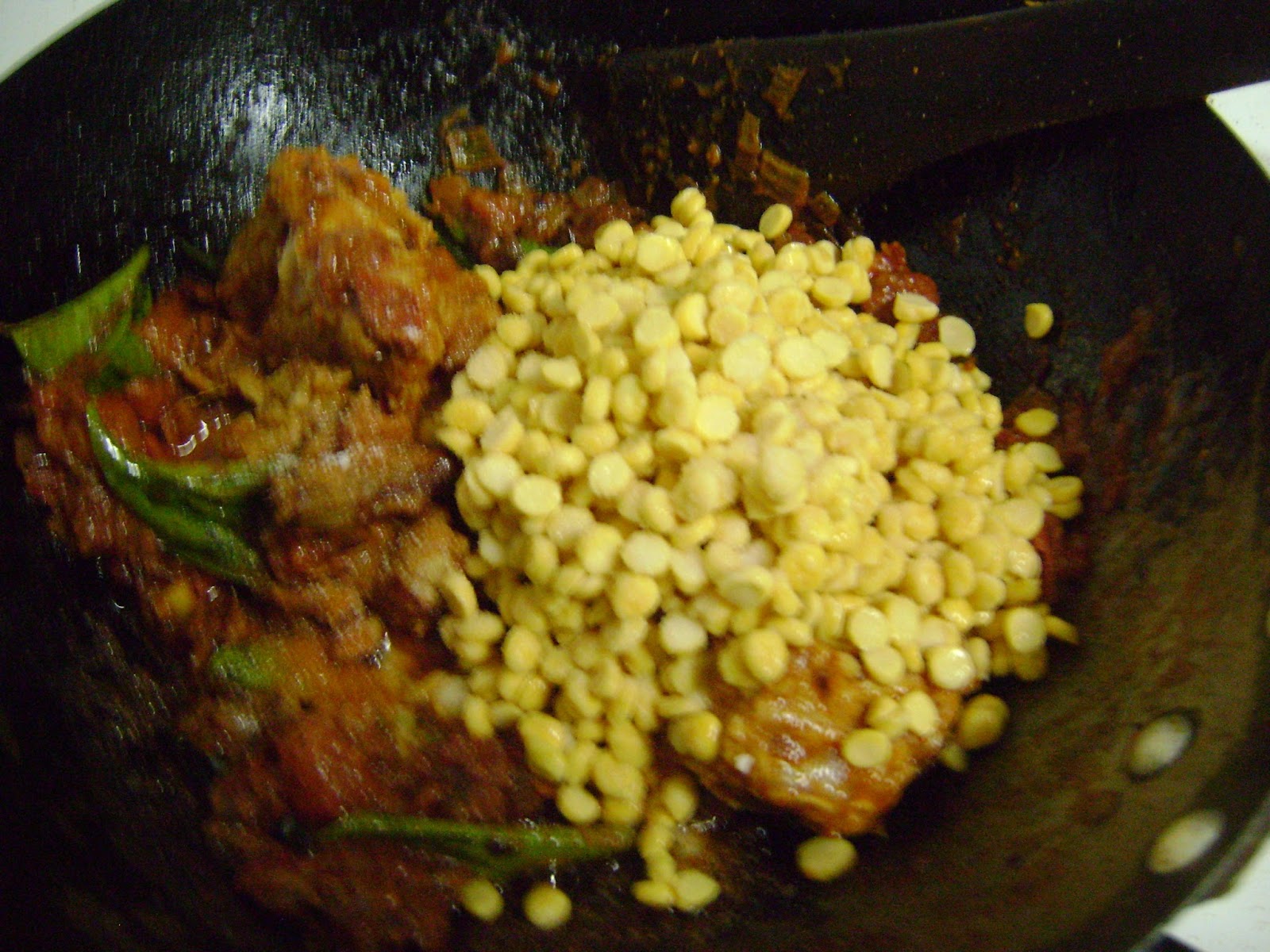 Bethica's Kitchen Flavours: Dal Gosht (Mutton Curry with Lentils ...