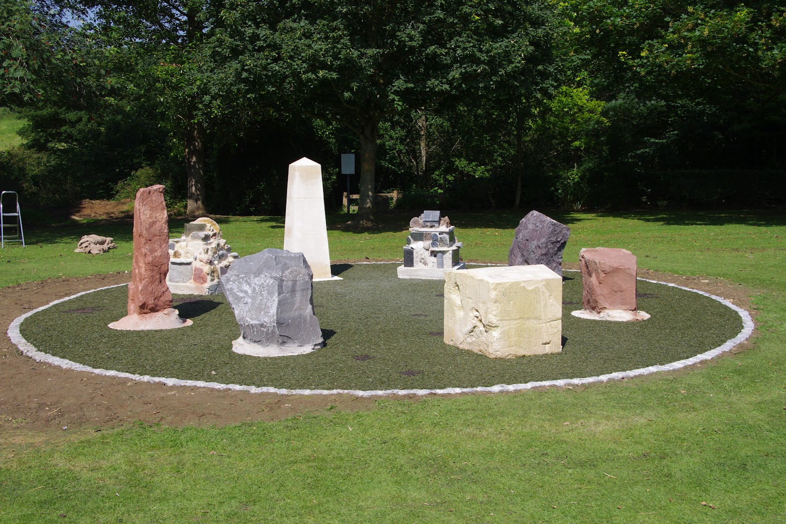 OUTCROP: Box Rock Circus