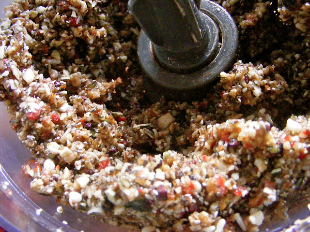 Organic Passion: Mixed seed bars topped with raw chocolate
