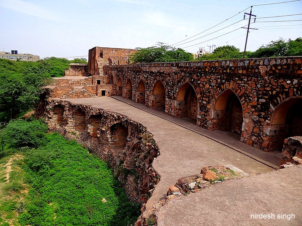 Just Tripping!: Tughlaqabad and Jahanpanah - Fourth City of Delhi