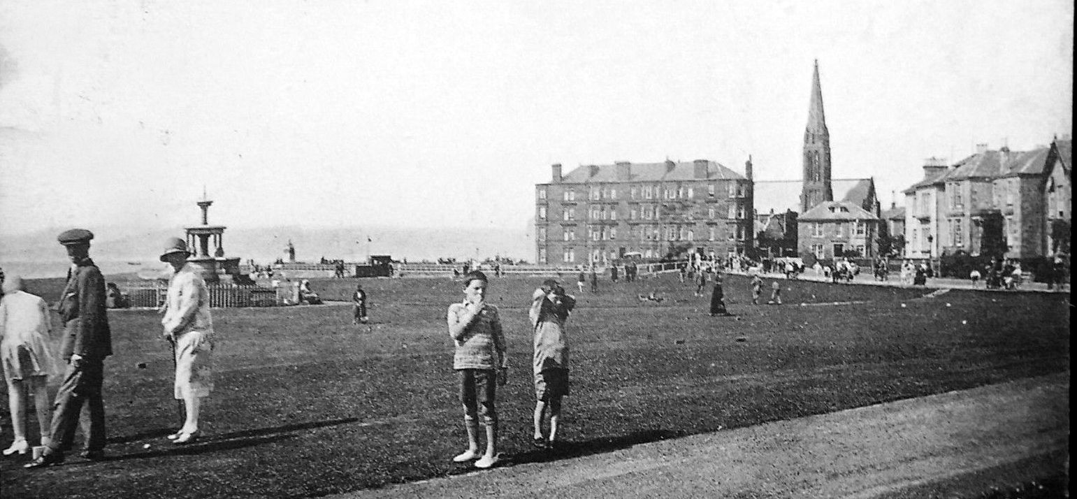 Tour Scotland: Old Photograph Putting Green Largs Scotland