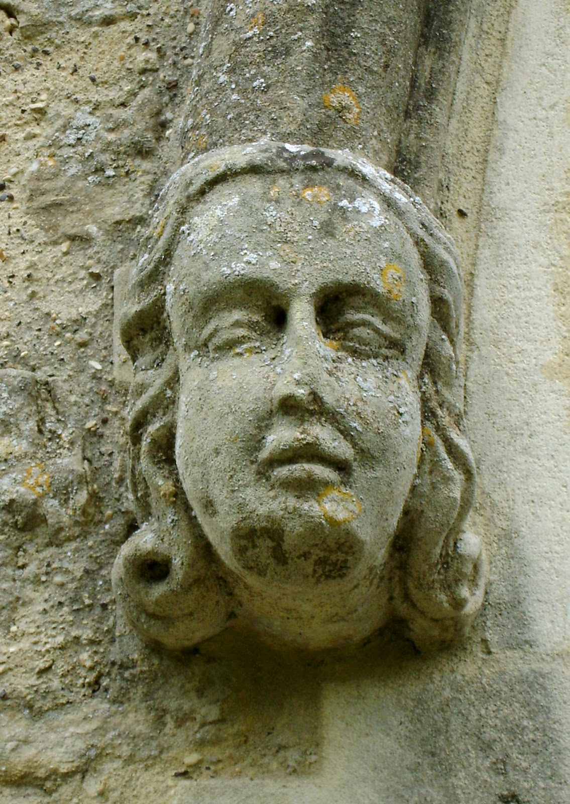 From the abbey to the Otherworld: The stone people