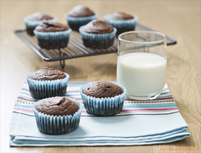 MI COCINA NARANJA: Muffins de chocolate y requesón