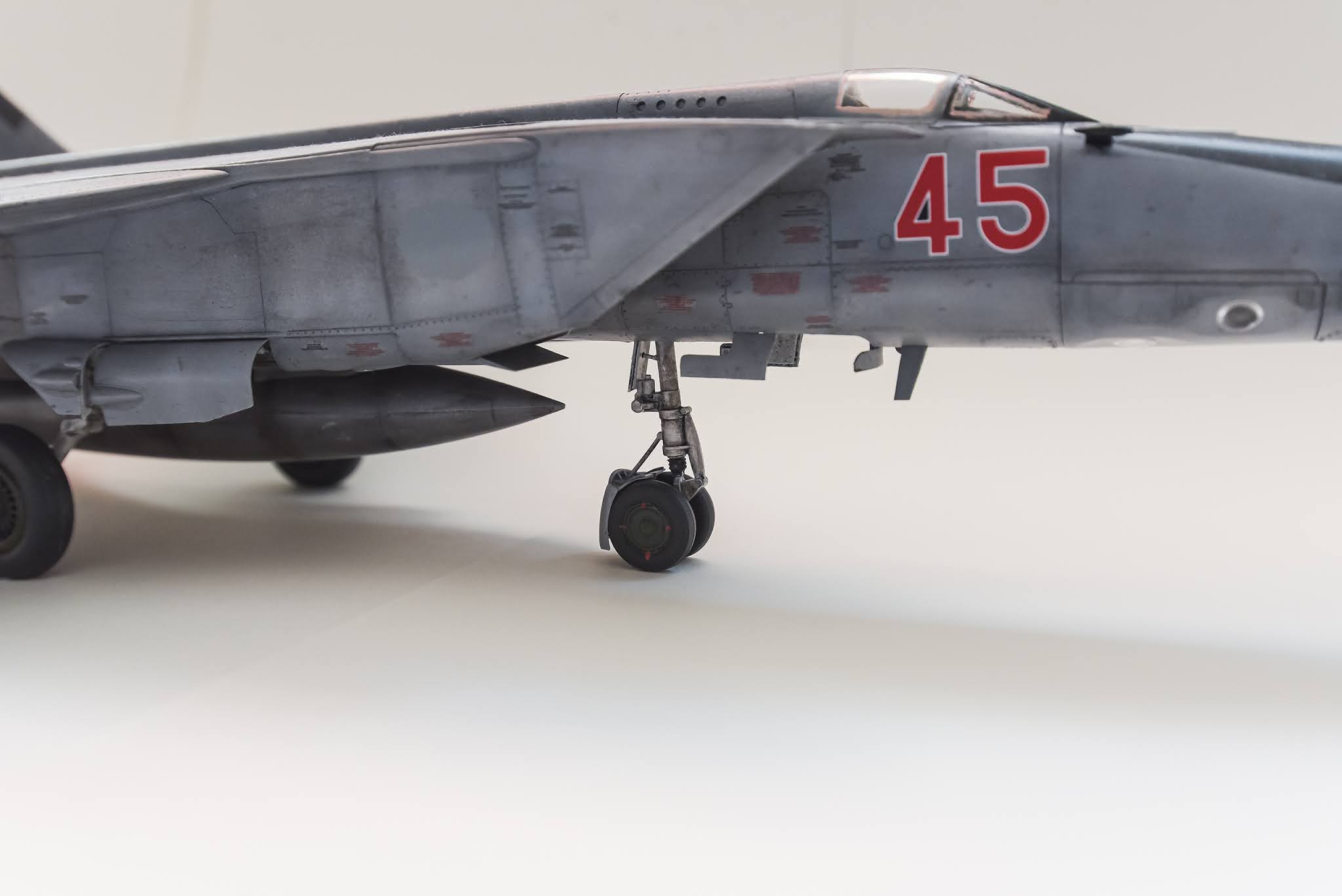 ICM/Revell MiG-25 RBT - Ready for Inspection - Aircraft - Britmodeller.com