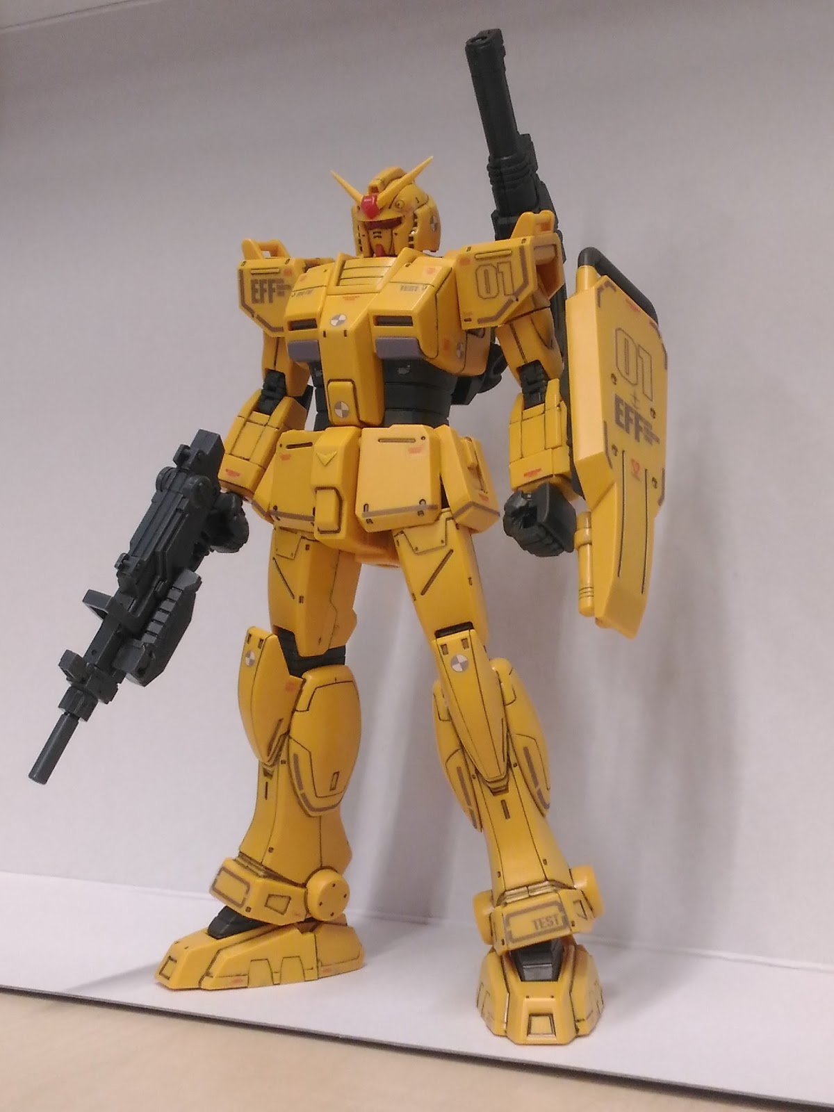 Sketsa Langit: Gunpla #33 - HGGO Gundam Local Type (Rollout Color) Review