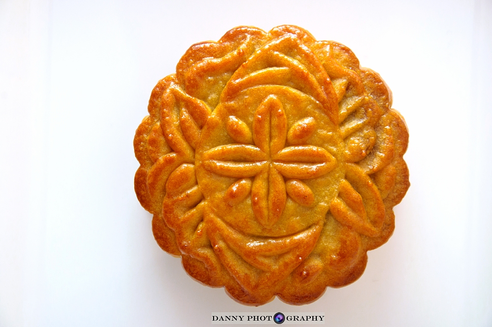 Happy Mooncake Day ~ DANNY LOVE TO EAT