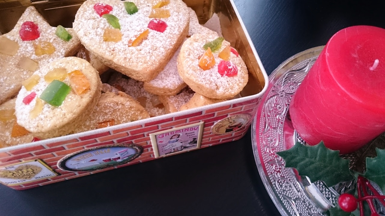 Galletas de vainilla con fruta confitada - ¡Huele Bien!