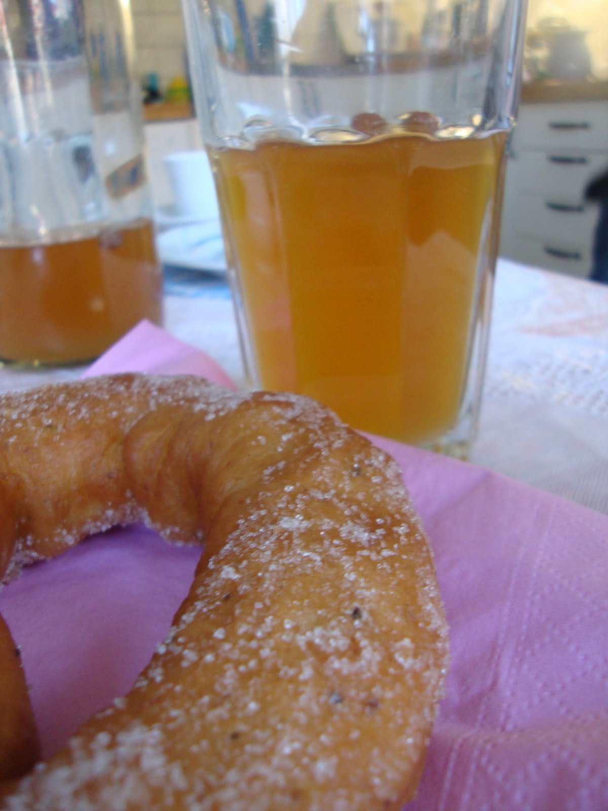 Frostrosor: Tips på valborgsmat!