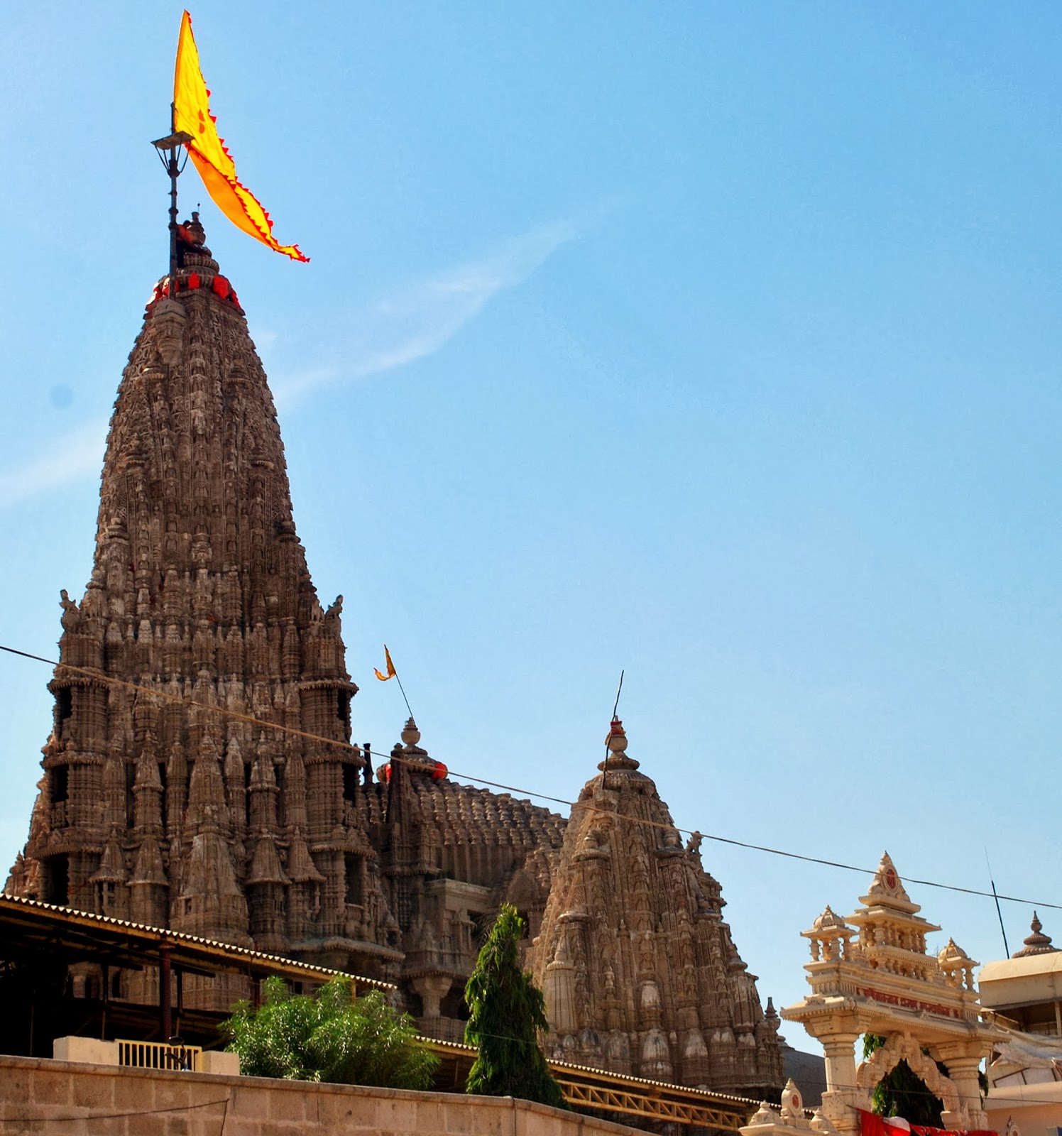 Of Aryans and Apricots: Enroute Bet Dwarka