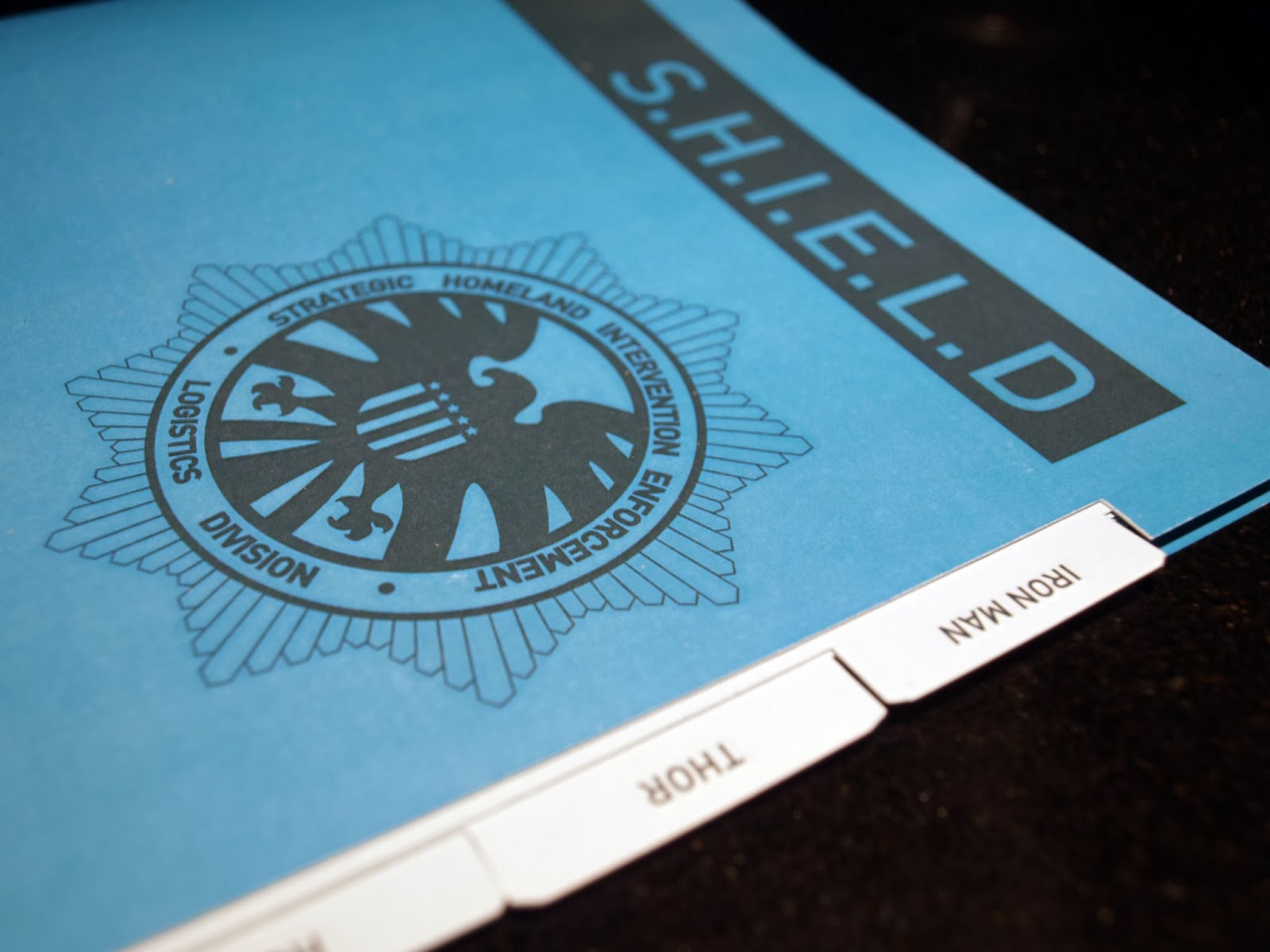 Damien Mallon: Graphic Design & Illustration: S.H.I.E.L.D Avengers ...