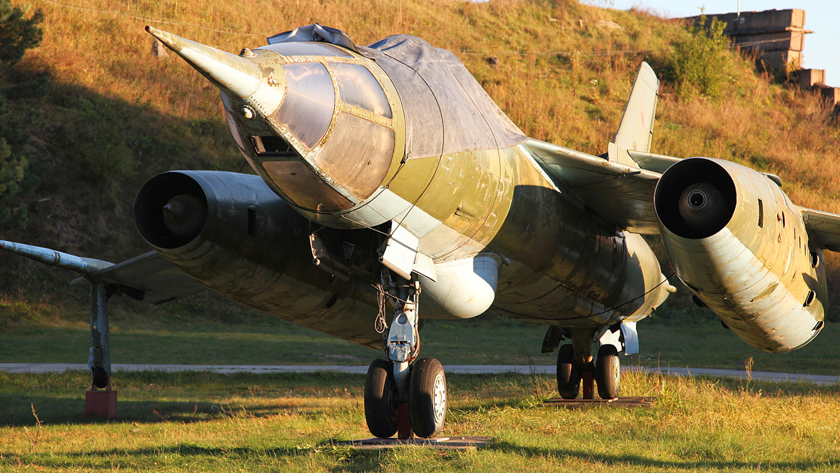 A Born Again Roman: Yakovlev Yak-28, Brewer