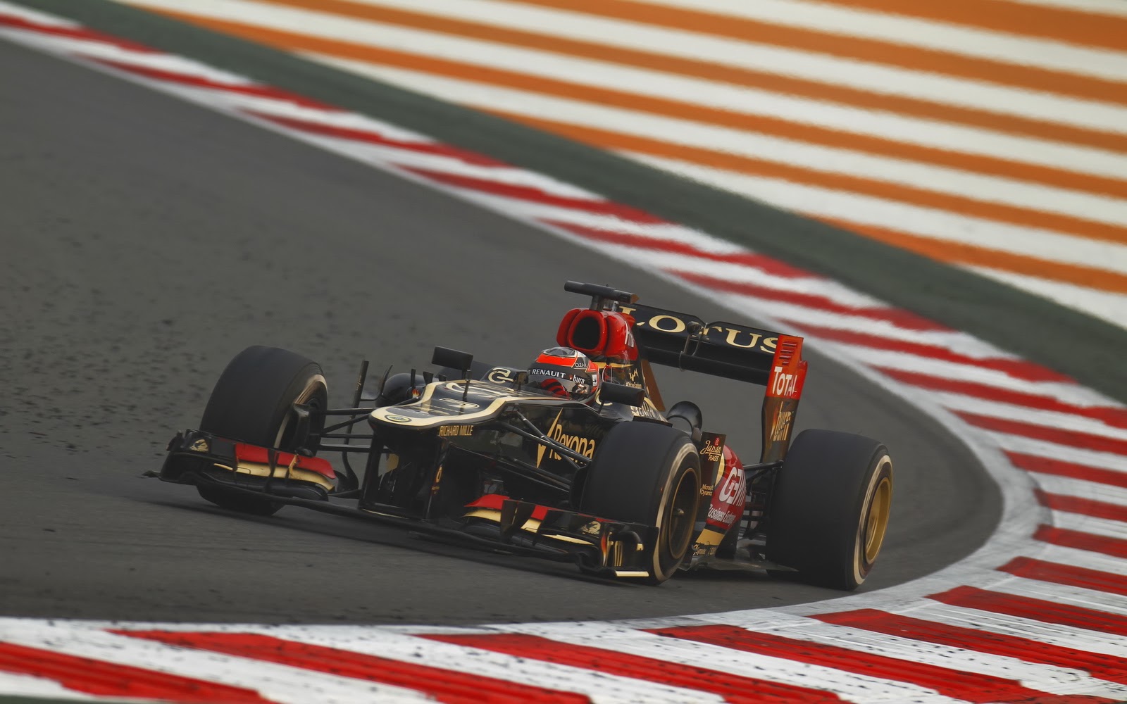 2013 INDIAN GP: RACE IN HIGH RESOLUTION IMAGES - FORMULA 1