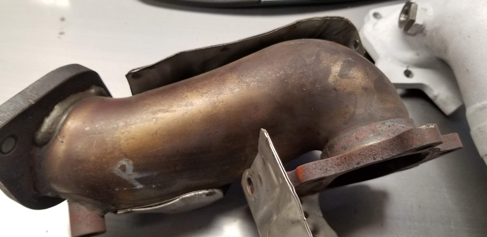 R34 GT-R Exhaust Outlet Pipe O2 Housing Diameter and Pictures - Nissan ...