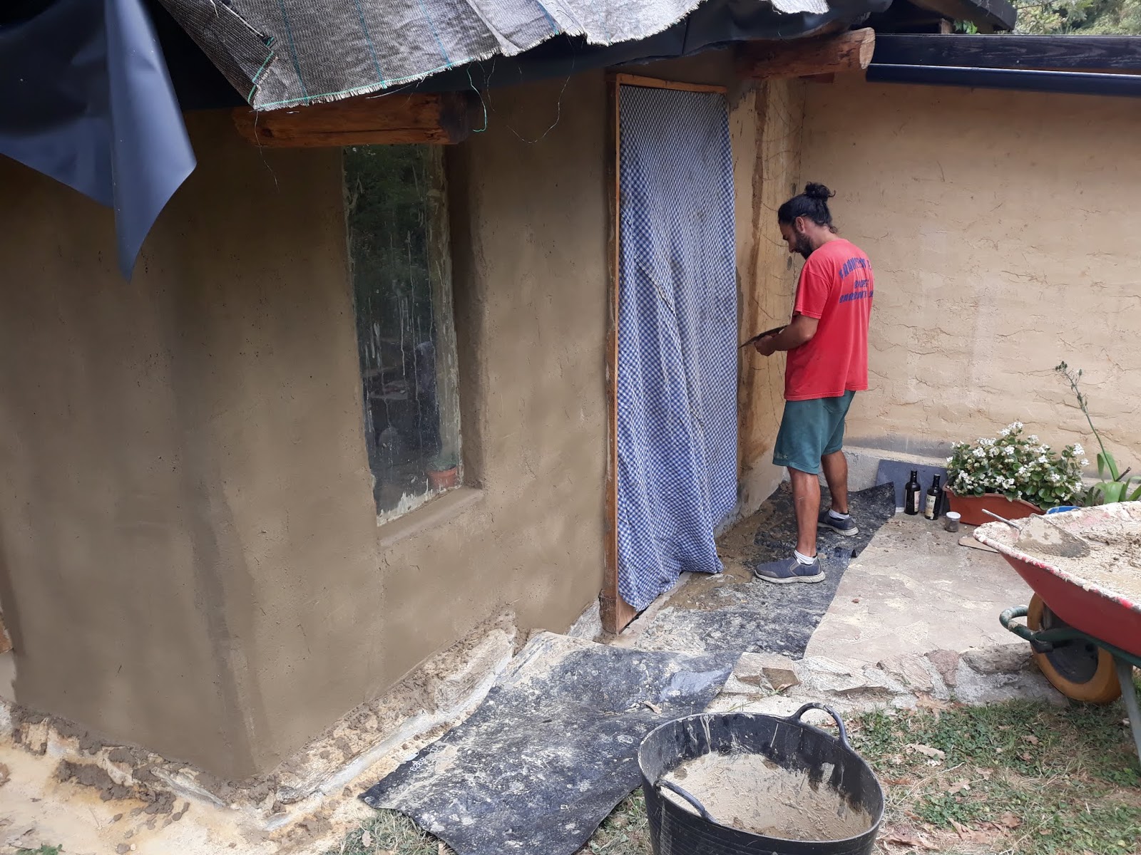 Achégate máis: Revoco exterior fino - Ampliación Vivienda-Refugio