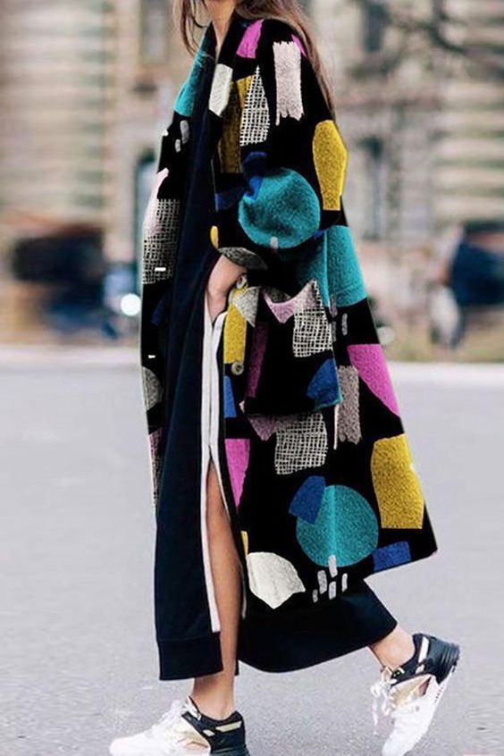 HOW TO WEAR BOLD PRINTED STATEMENT COATS - Miss Rich