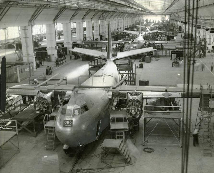 No Barrel Rolls: El avión inoxidable, Budd RB-1 Conestoga