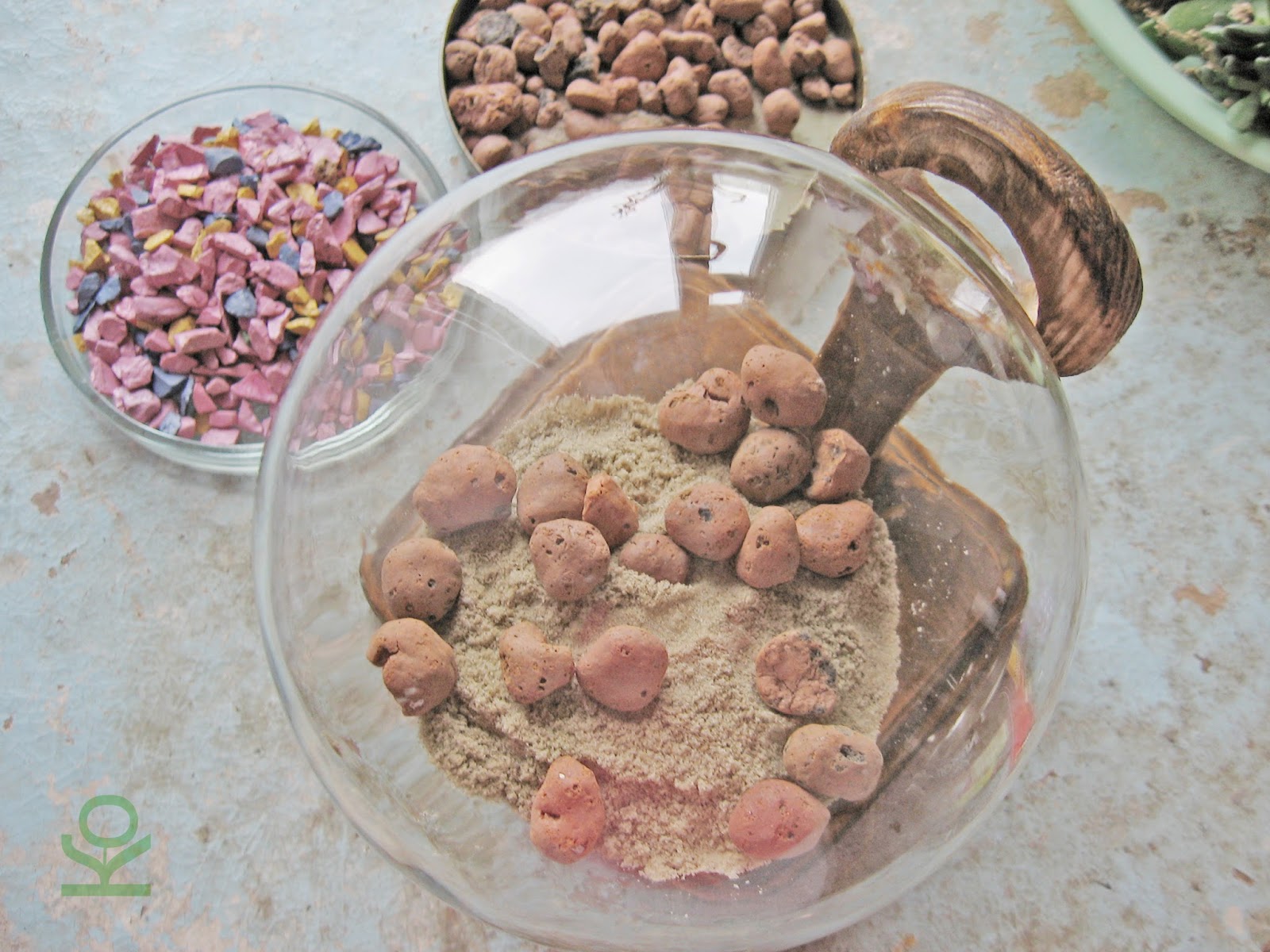 Artisan workshop Ko: DIY Florarium for succulents