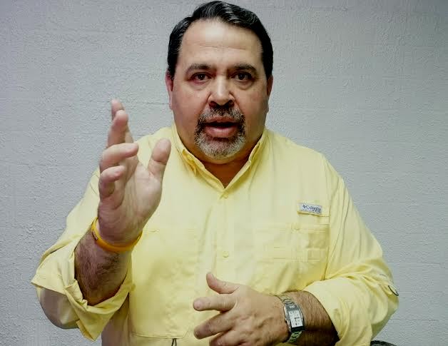 Economicidio: ¿Quién ganó y quién perdió? Richard Casanova (*) Economicidio: ¿Quién ganó y quién perdió? Richard Casanova (*)