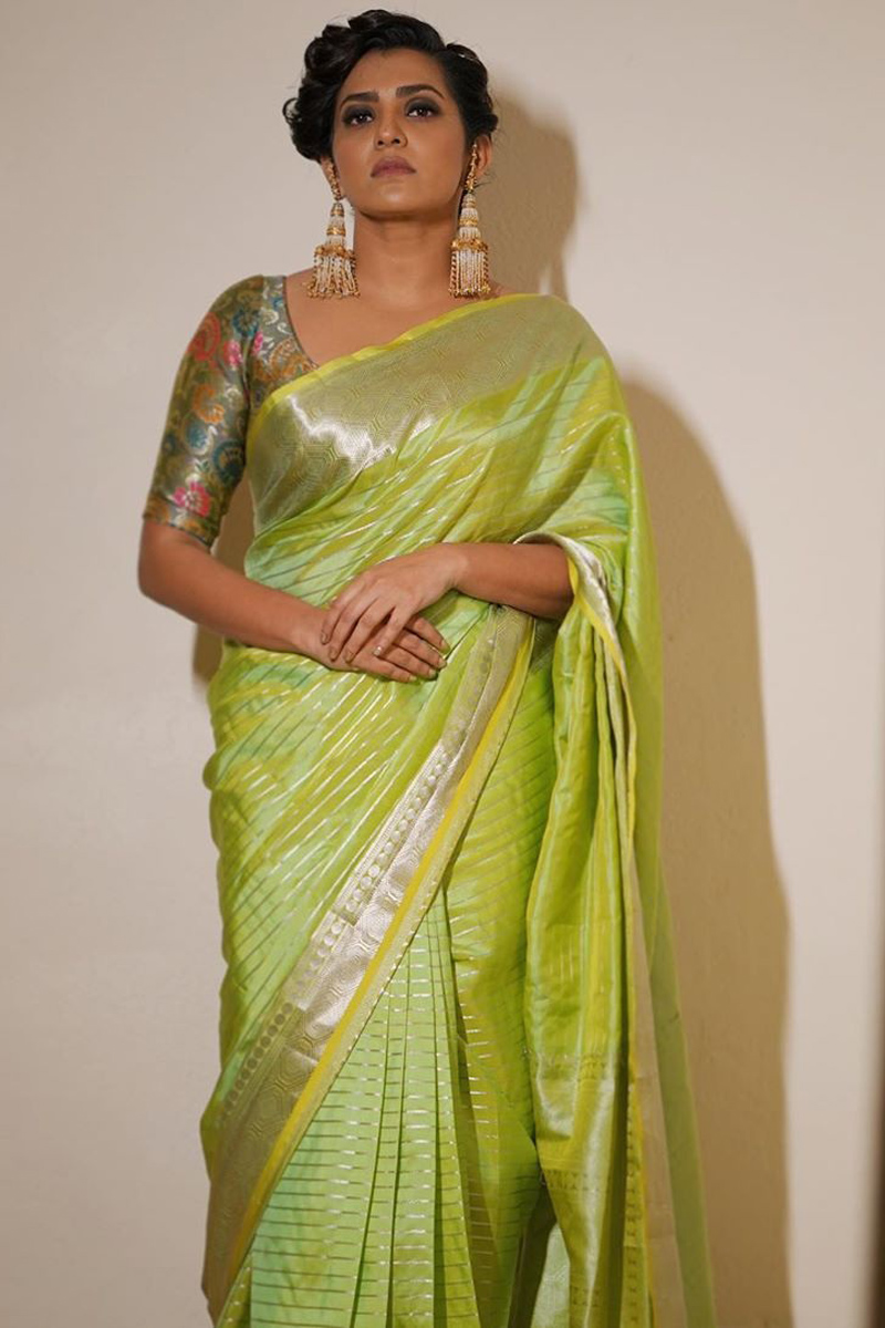 Actress Parvathy Menon (Parvathy Thiruvoth) Latest Stills