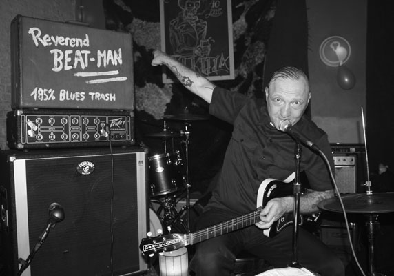 radio lux : REV. BEAT MAN