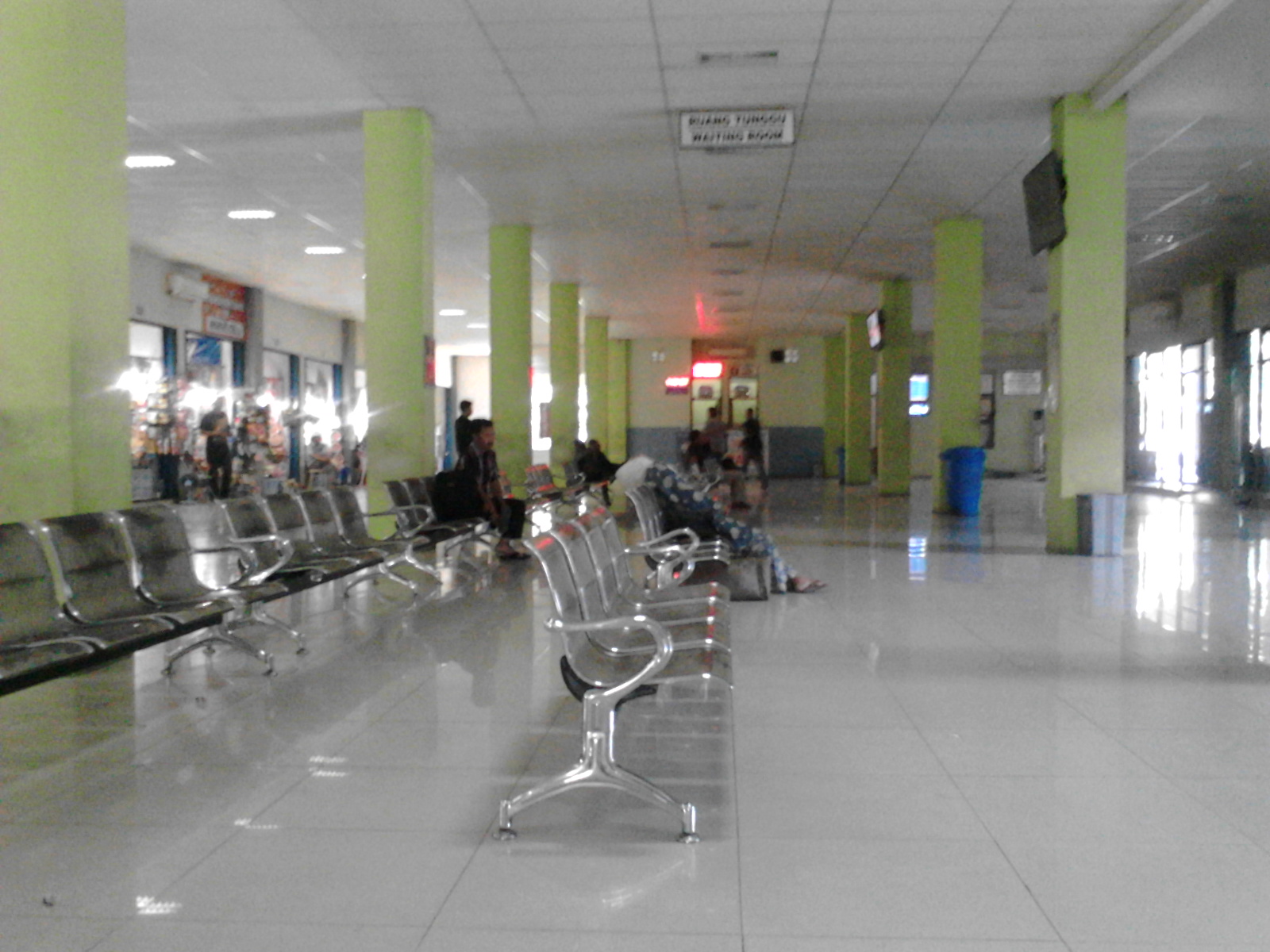 Hmmm Cantiknya "Terminal Tirtonadi Solo"