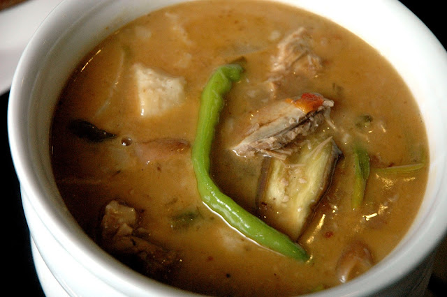 DUDE FOR FOOD: A Family Affair: Leonardo's Lechon at Heirloom Kitchen