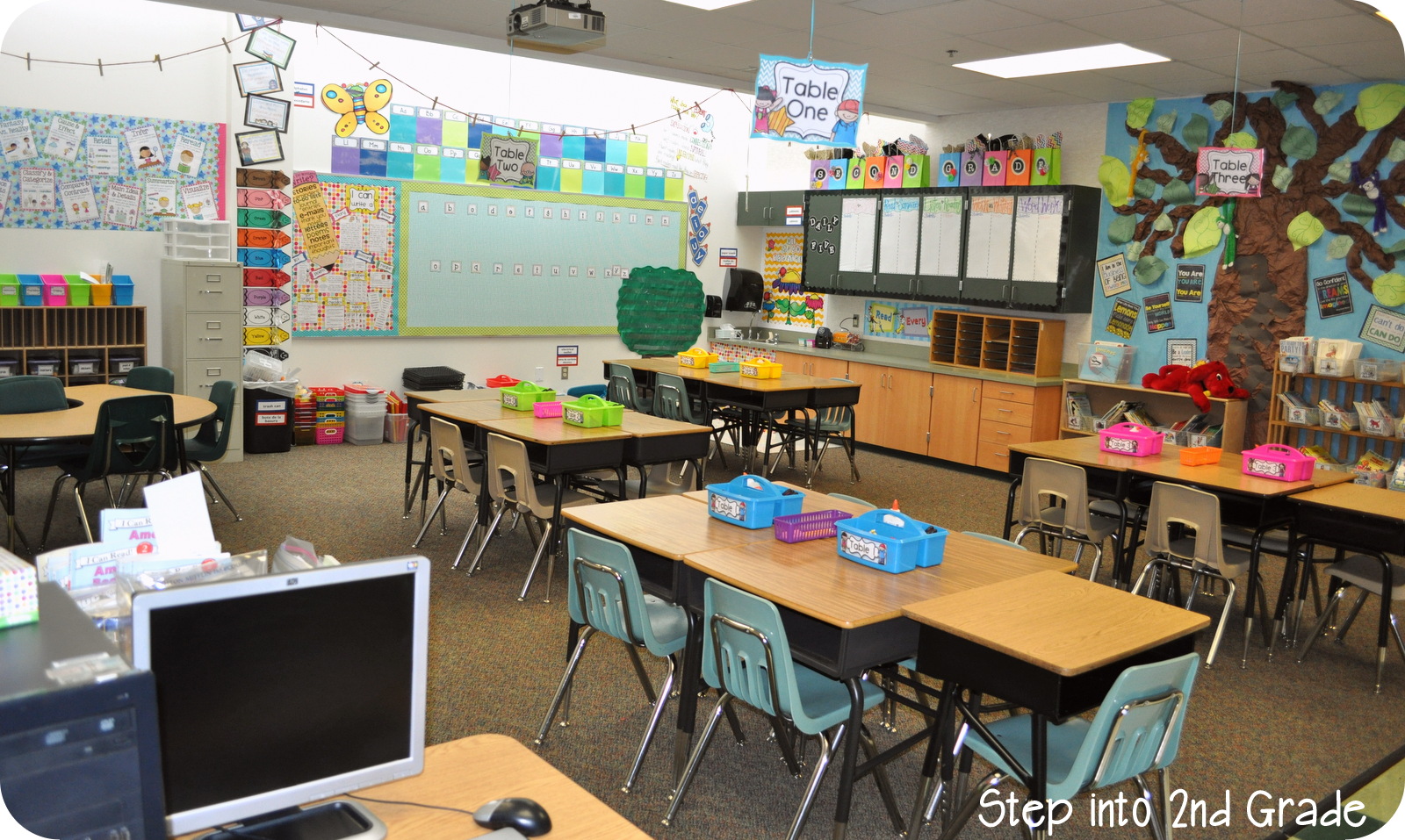 Blog Hoppin': Teacher Week: Classroom Digs