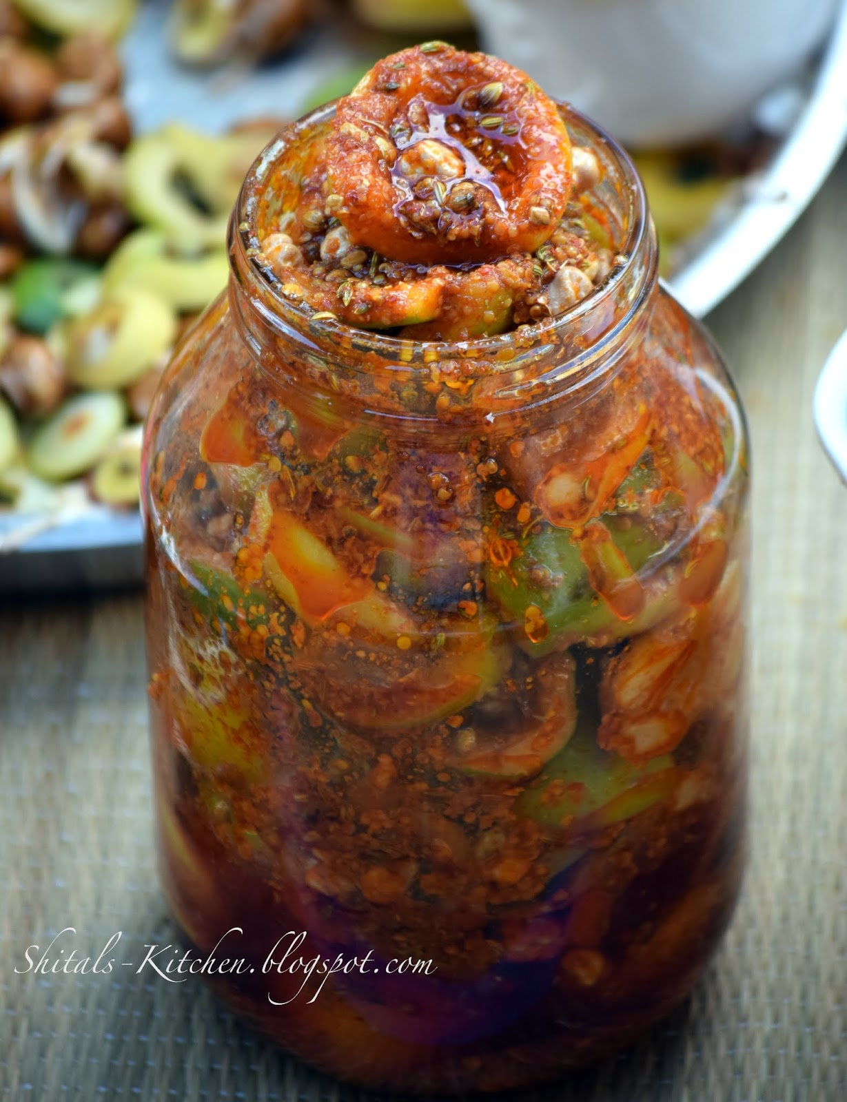 Shital's-Kitchen: Loquat Pickle