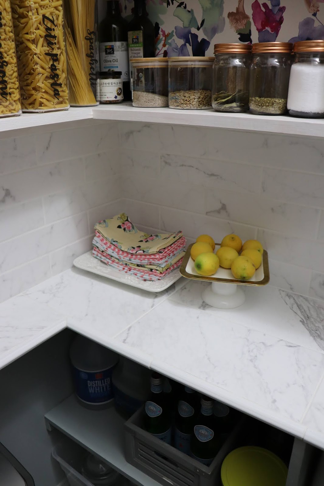 PeaHen Pad: DIY Pantry Makeover