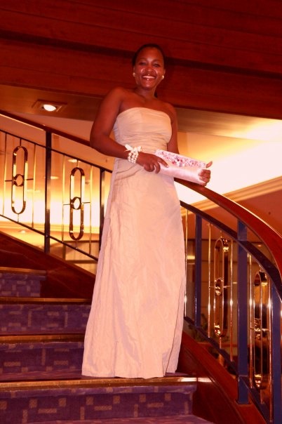 Winnie's Diary..: How to Look Simple, Ellegant and Classy in Neutral ...