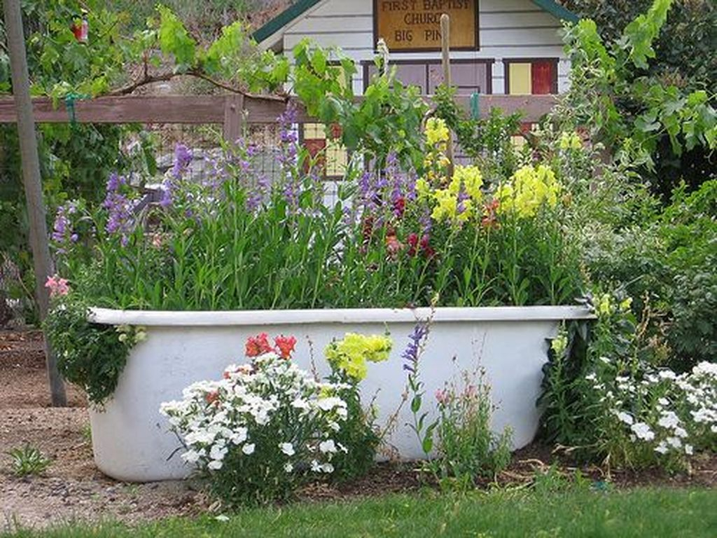 35+ Awesome Garden Tub Decorating Ideas