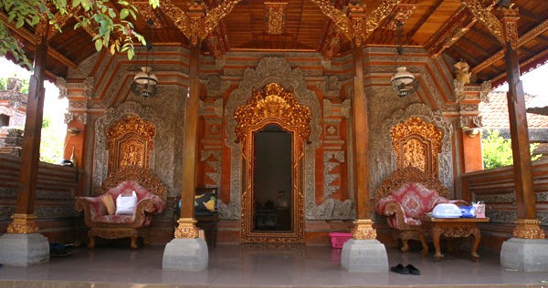 BALE BALI: Bale Bali