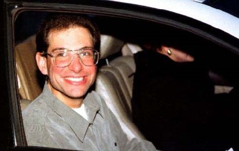 Biografía del Hacker Kevin Mitnick: Vida y Carrera Hasta Su Arresto