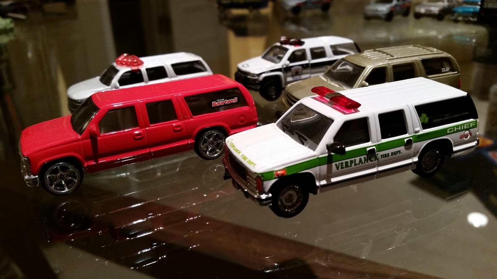Matchbox Frenzy: Battle of the Full Size SUVs - Part 2: Who makes the ...